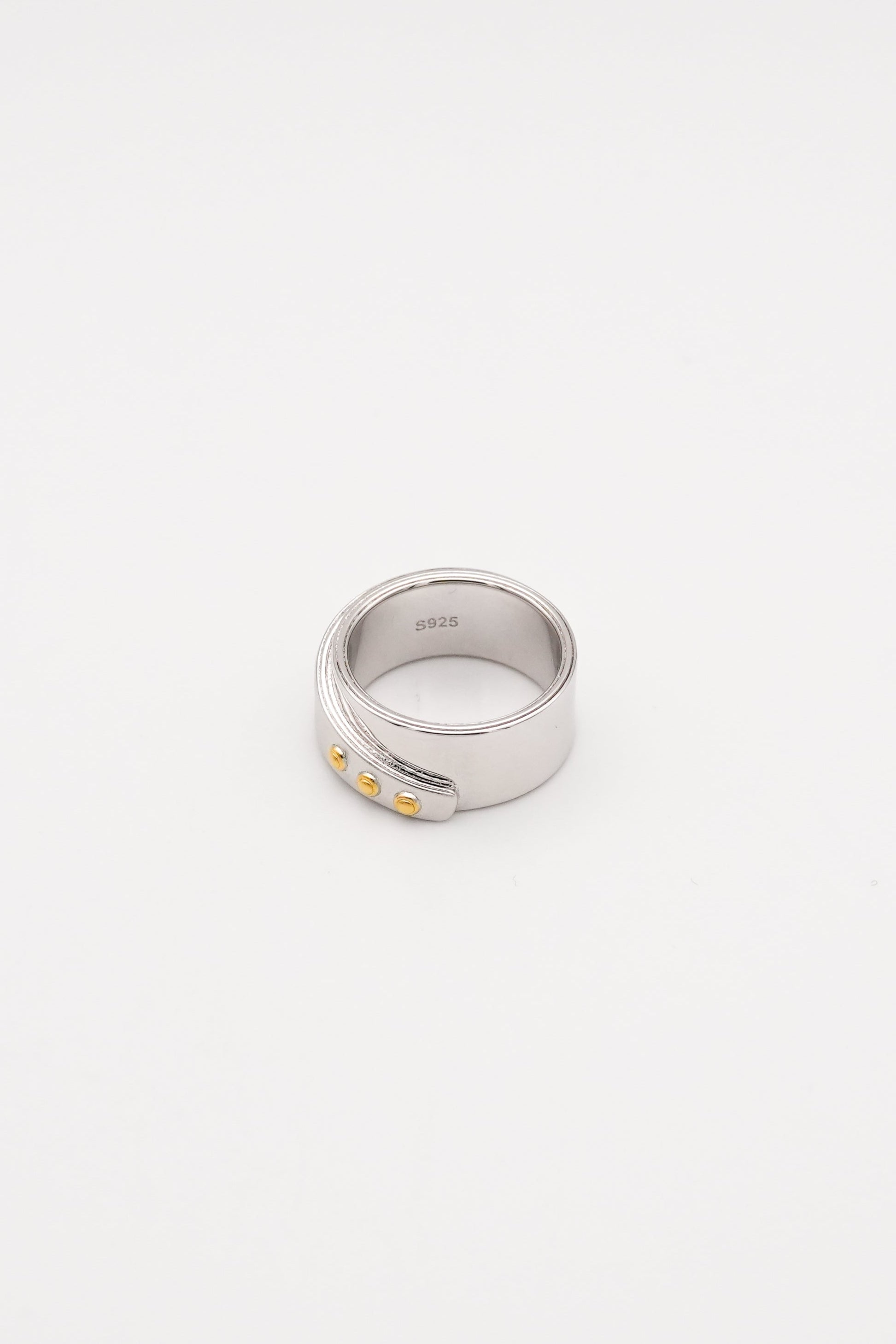 Cinnamon roll Ring – IHeNA